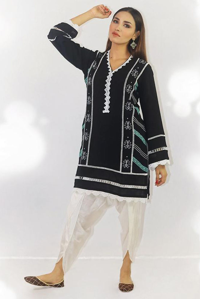 Fatima Khan Pakistani Designer